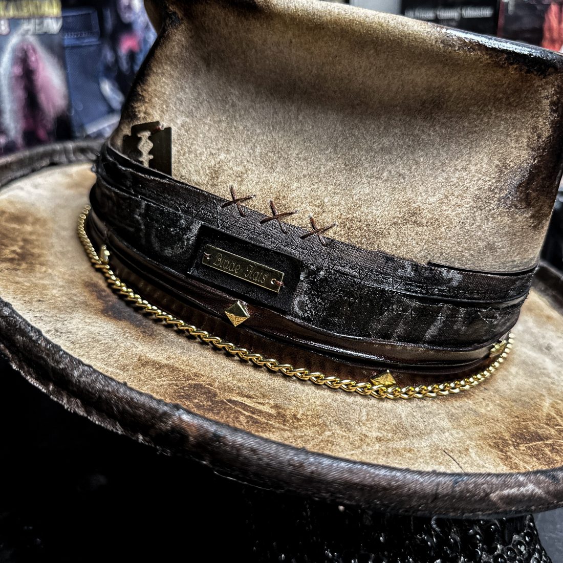 SIMPLE MAN - Blade Hats