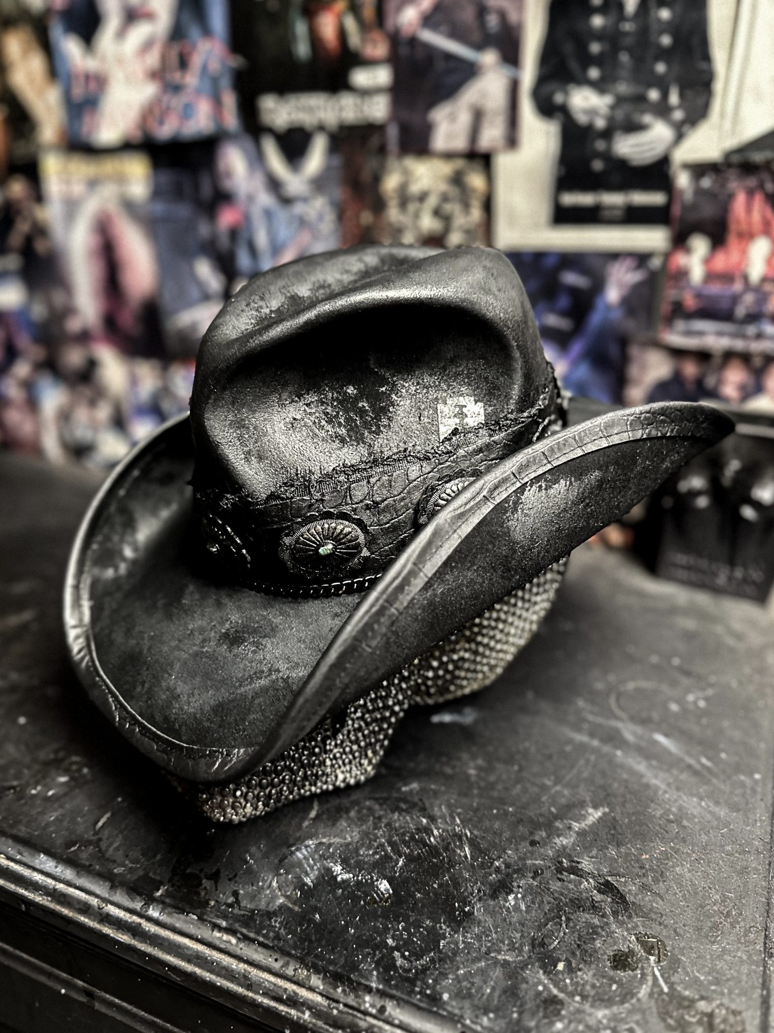 STONE THE CROW - Blade Hats